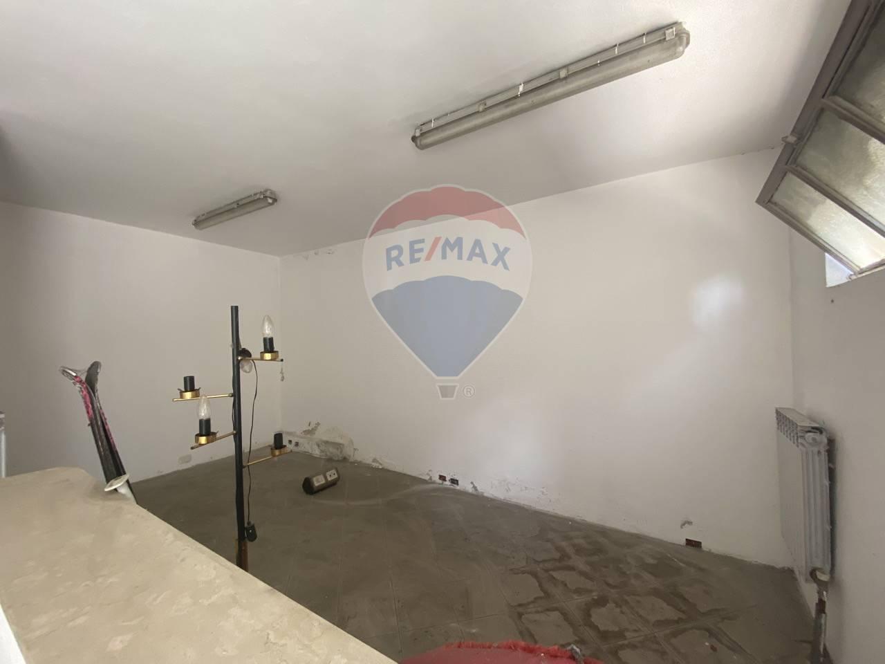 Magazzino in vendita a Brescia