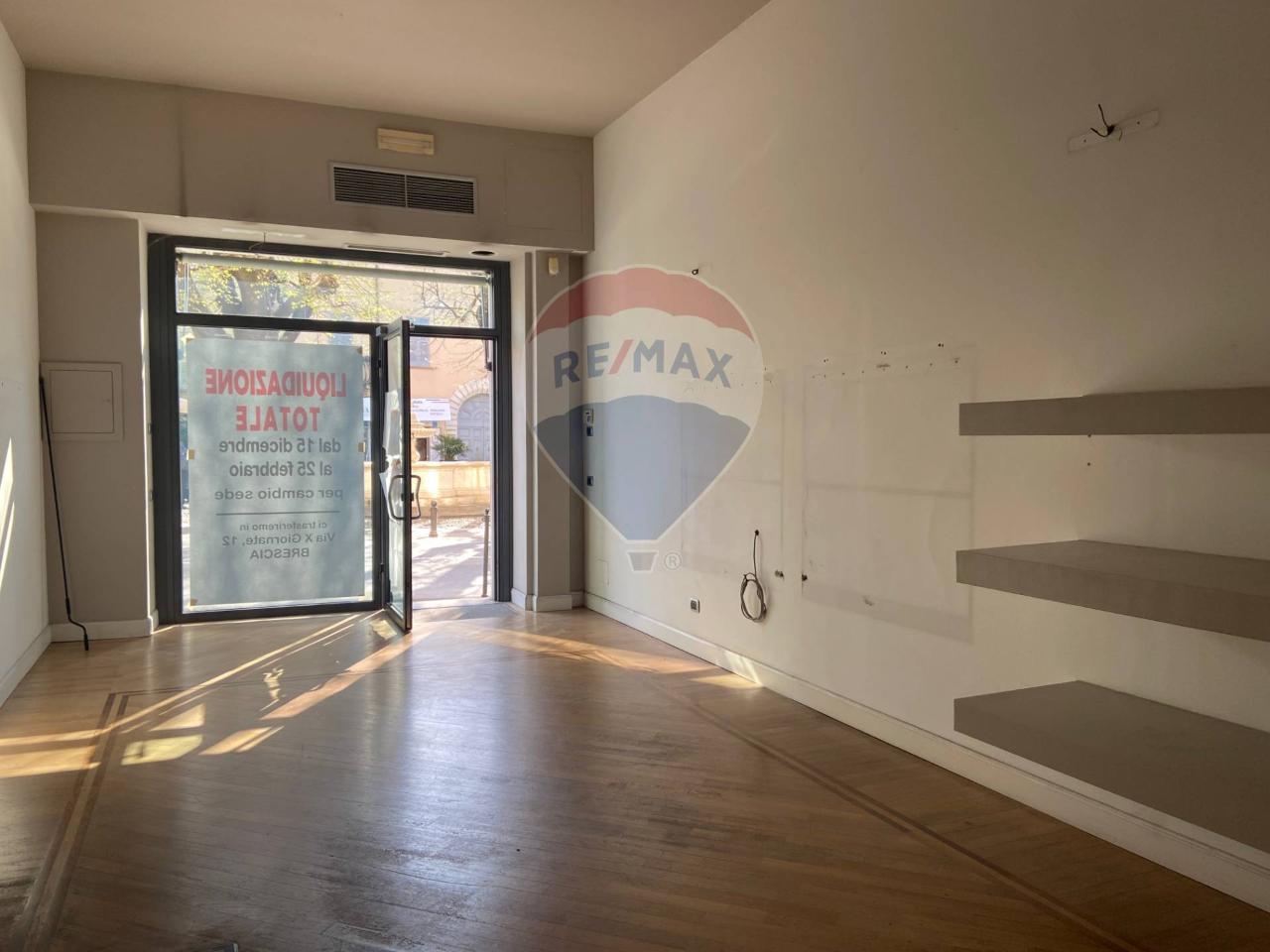 Negozio in affitto a Brescia