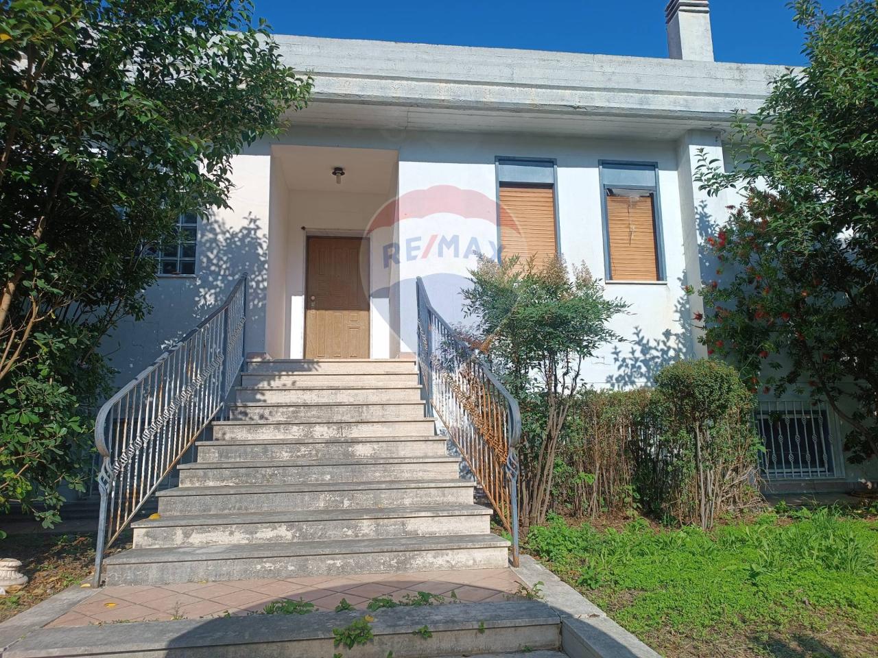 Villa a schiera in affitto a Nocera Inferiore