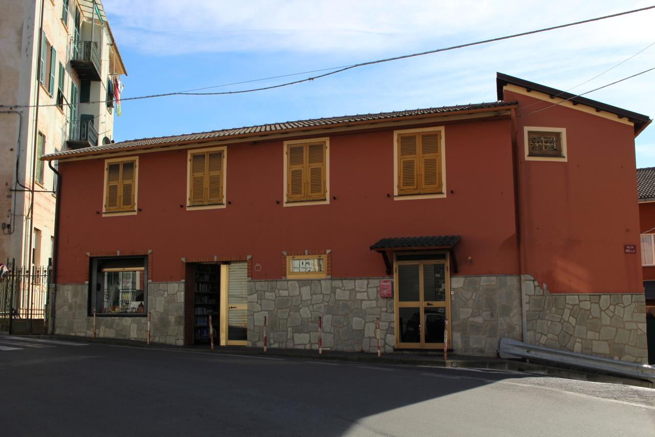 Negozio in vendita a Uscio