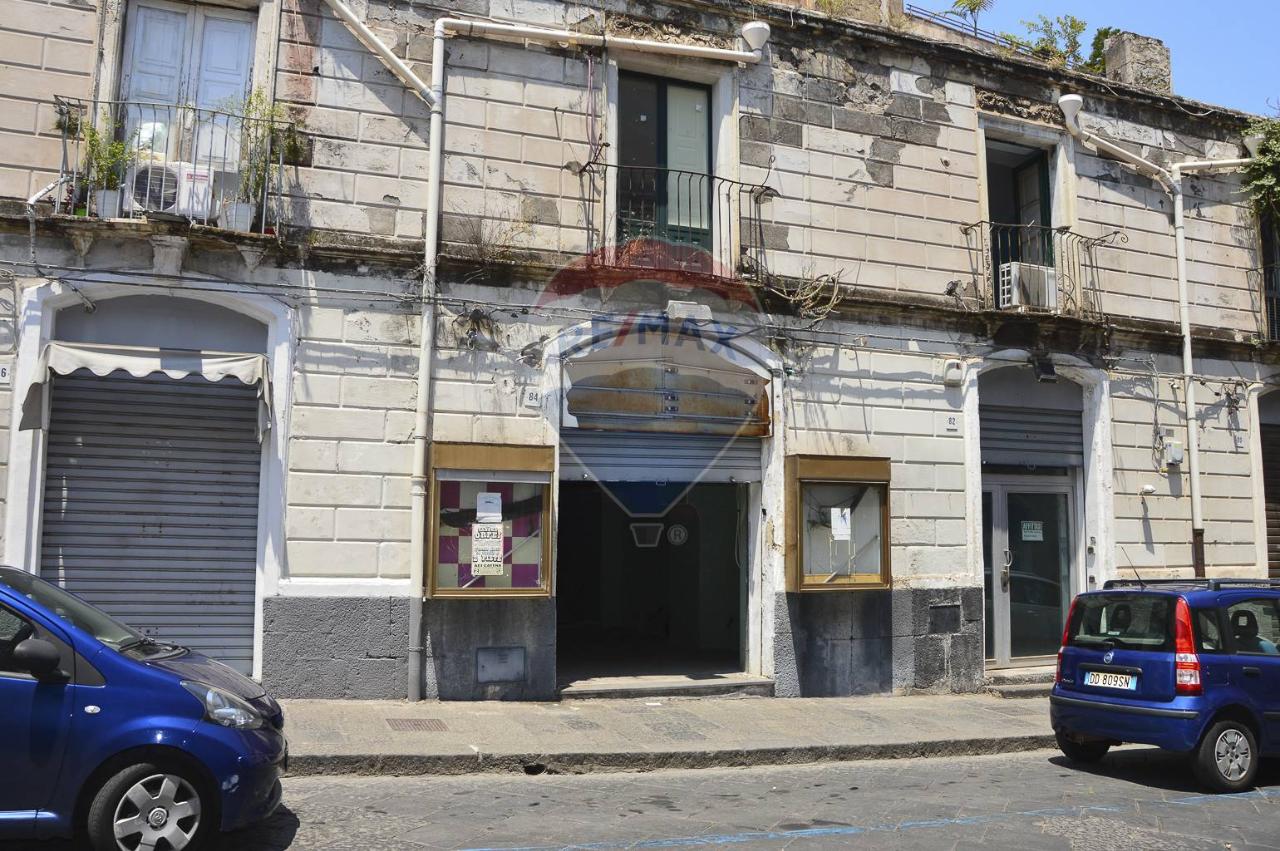 Negozio in affitto a Acireale