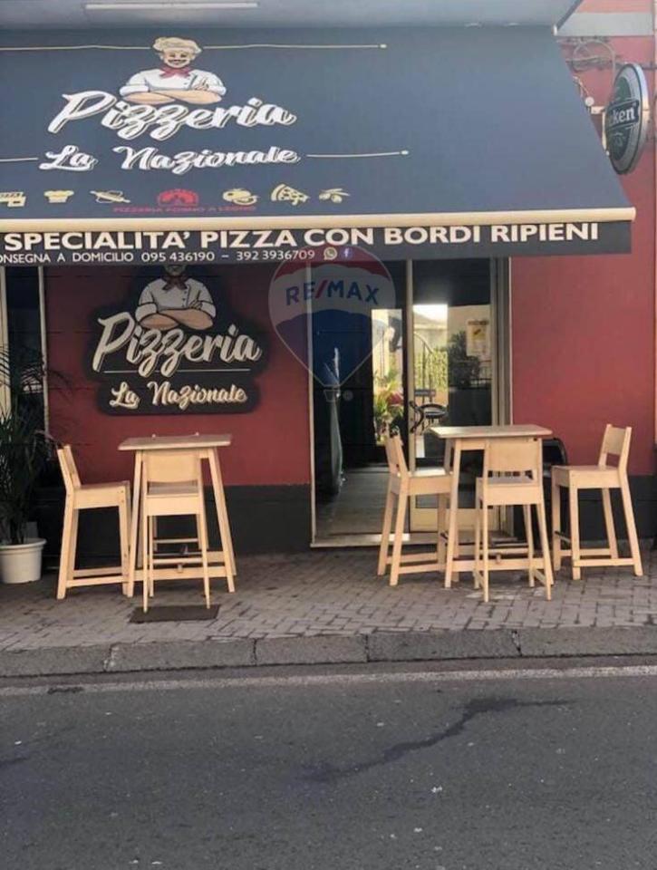 Esercizio commerciale in vendita a Acireale