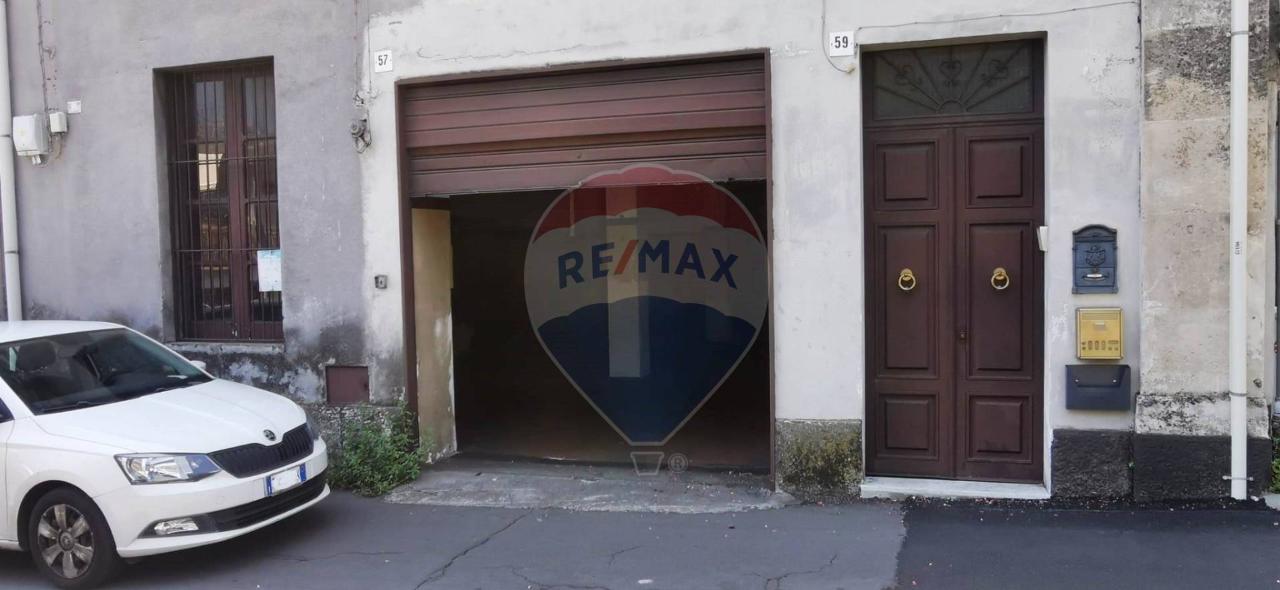 Negozio in affitto a Acireale