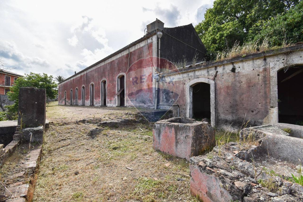 Rustico in vendita a Aci Sant'Antonio