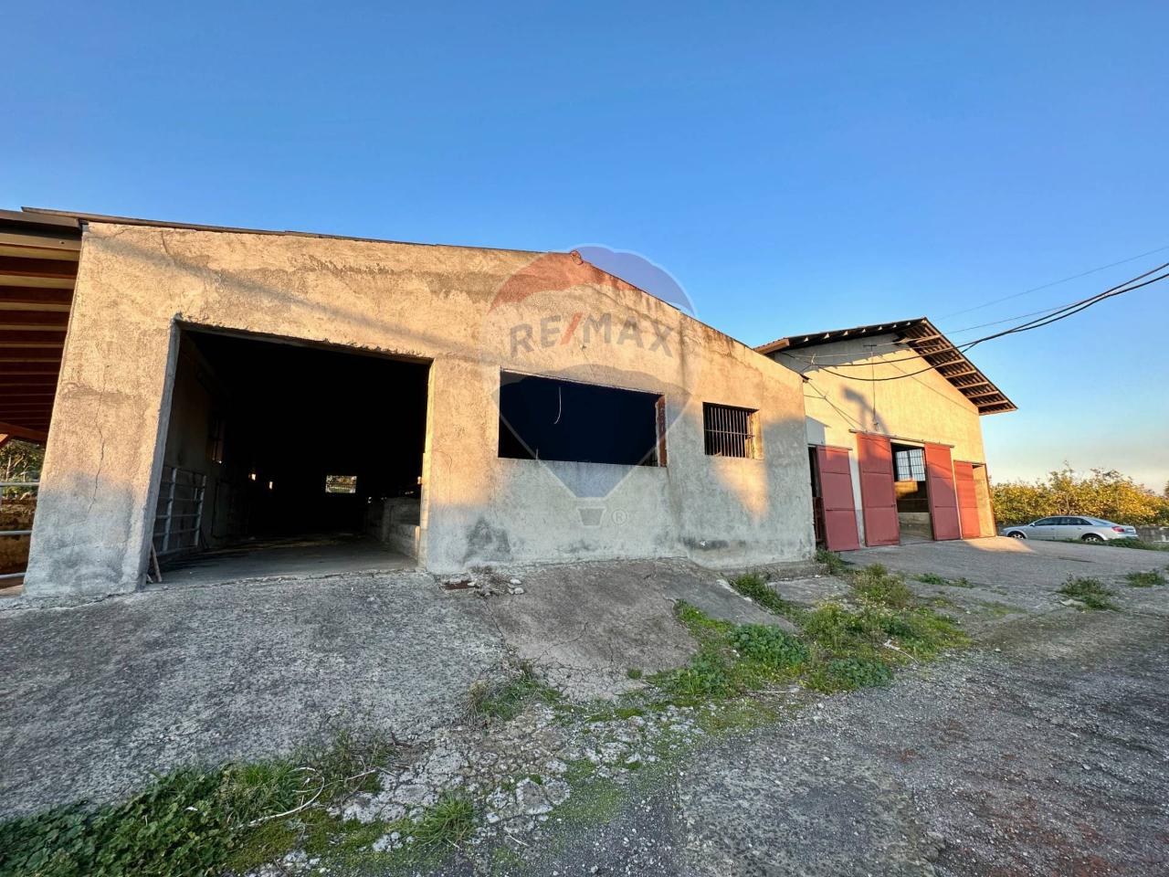 Laboratorio in vendita a Aci Sant'Antonio