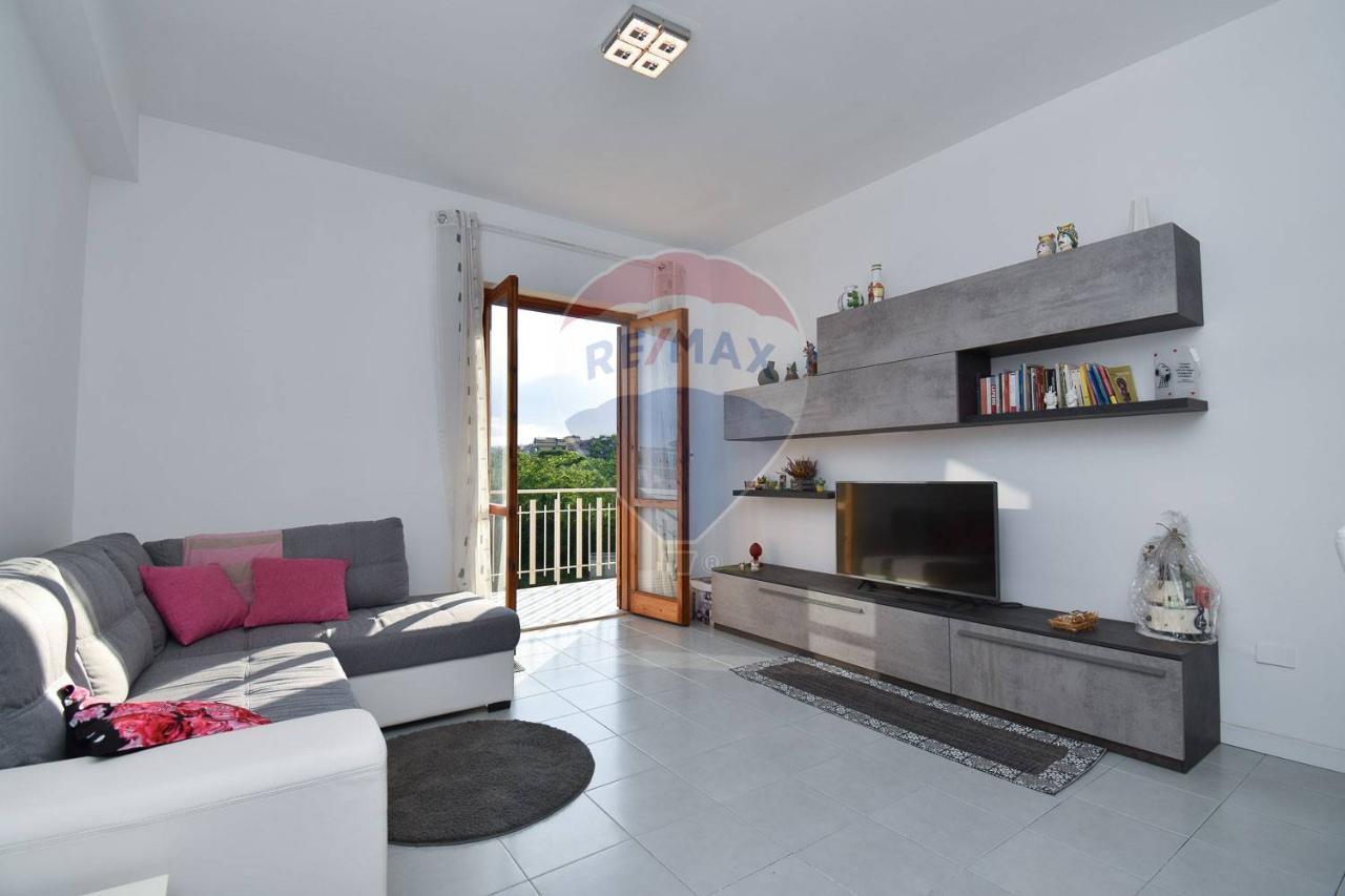 Appartamento in vendita a Acireale