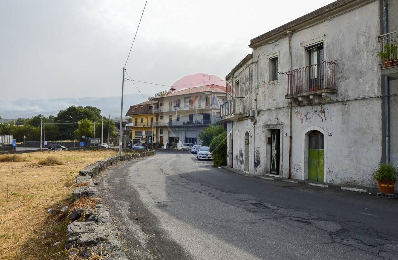 Casa indipendente in vendita a Linguaglossa