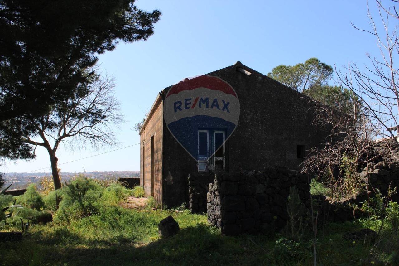 Rustico in vendita a Aci Sant'Antonio