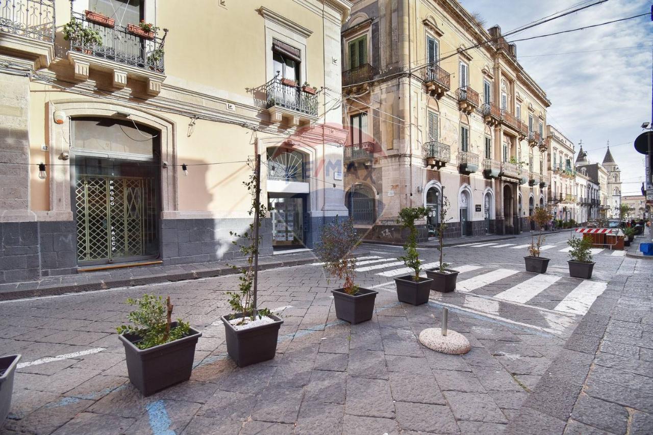 Negozio in affitto a Acireale