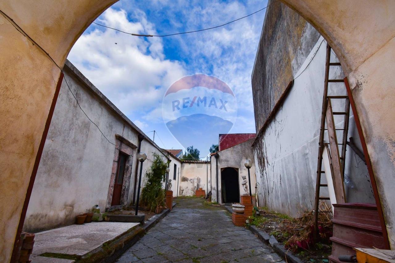 Casa indipendente in vendita a Aci Sant'Antonio