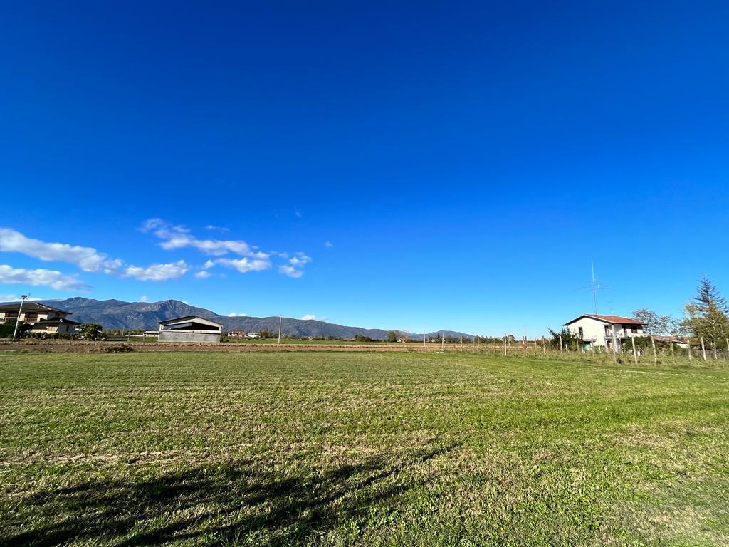 Terreno edificabile in vendita a Caraglio