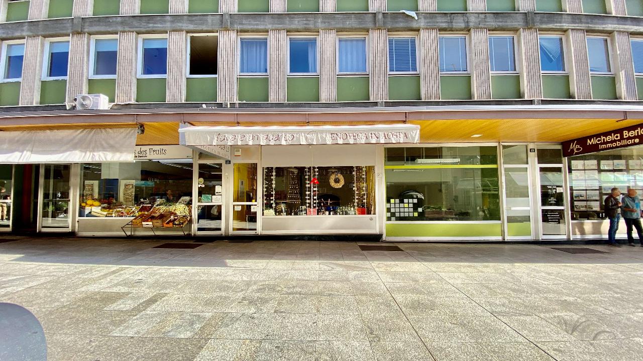Negozio in vendita a Aosta