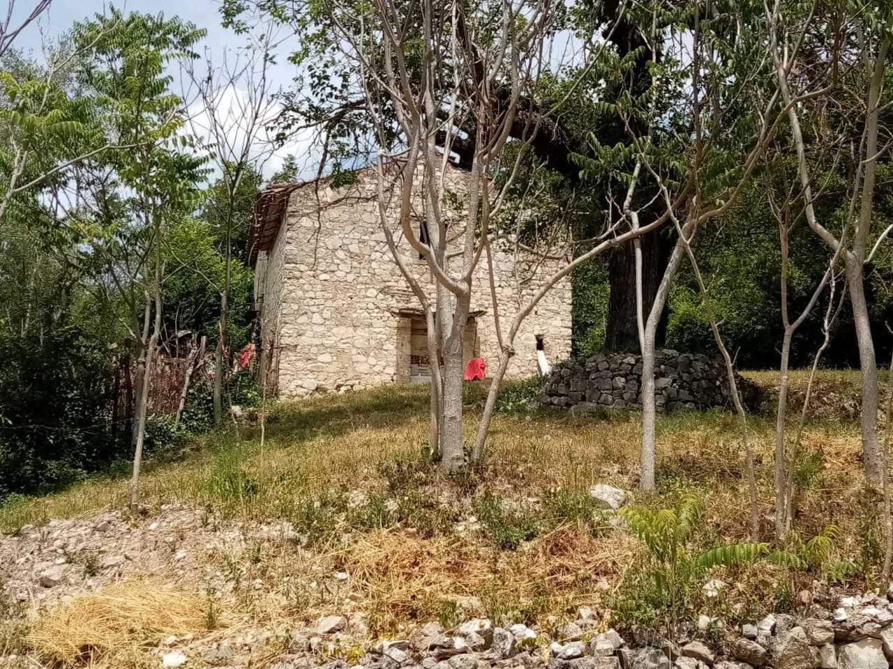 Rustico in vendita a Labro