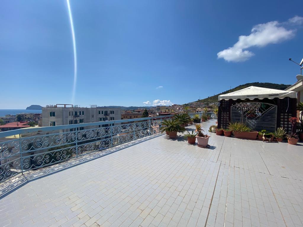 Appartamento in vendita a Pozzuoli