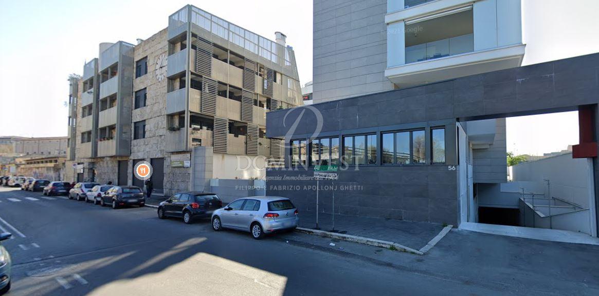 Garage in vendita a Roma