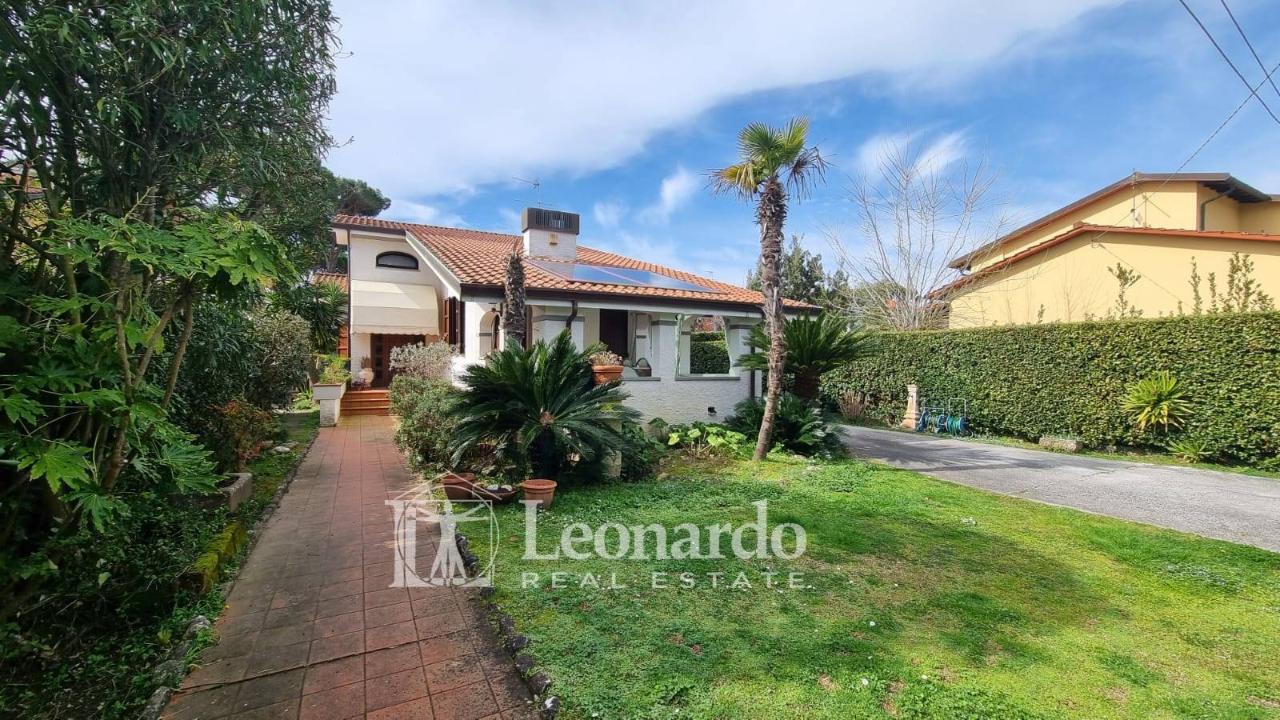 Villa in vendita a Forte Dei Marmi