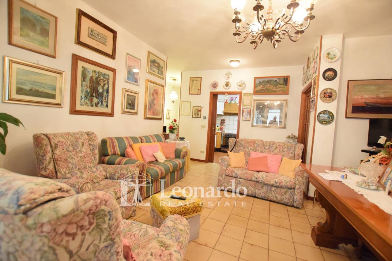 Appartamento in vendita a Viareggio