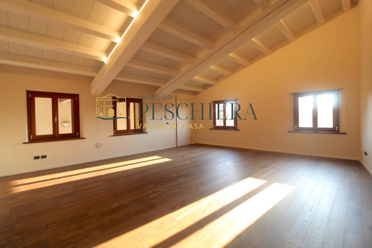 Appartamento in vendita a Valeggio Sul Mincio