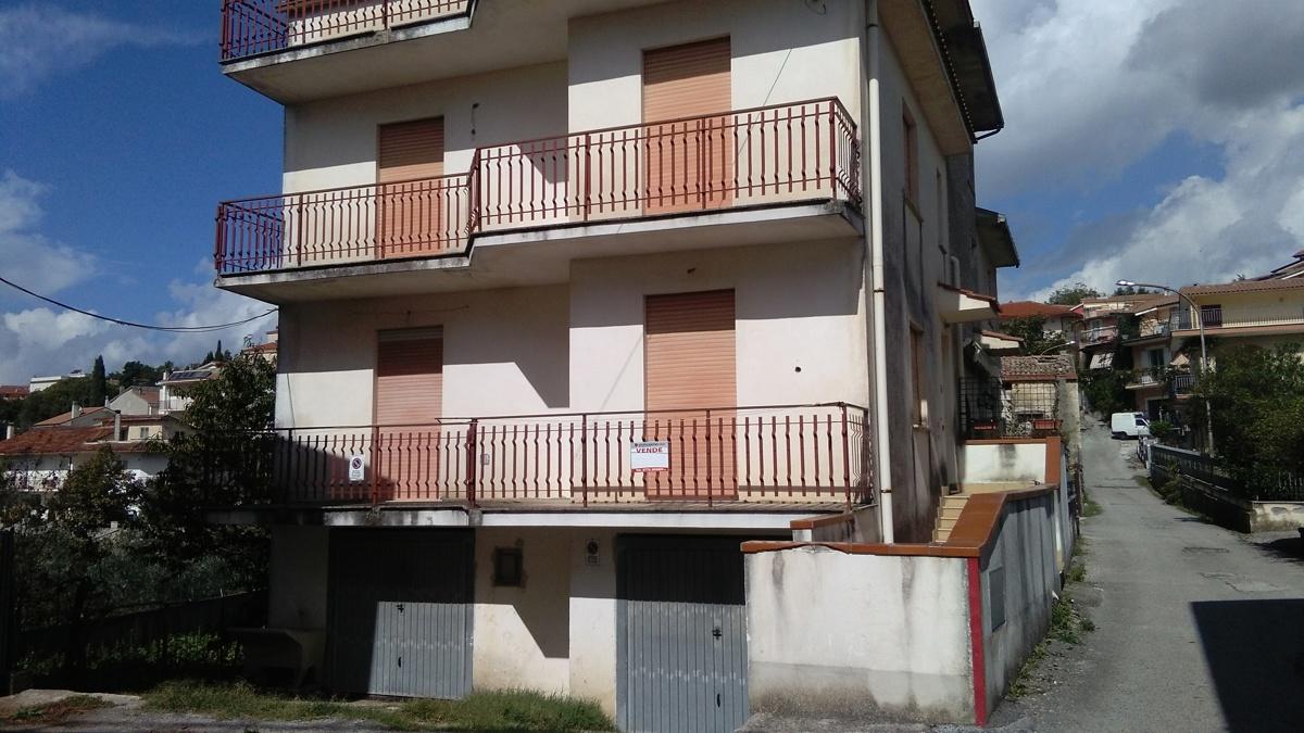 Palazzo in vendita a Cervaro