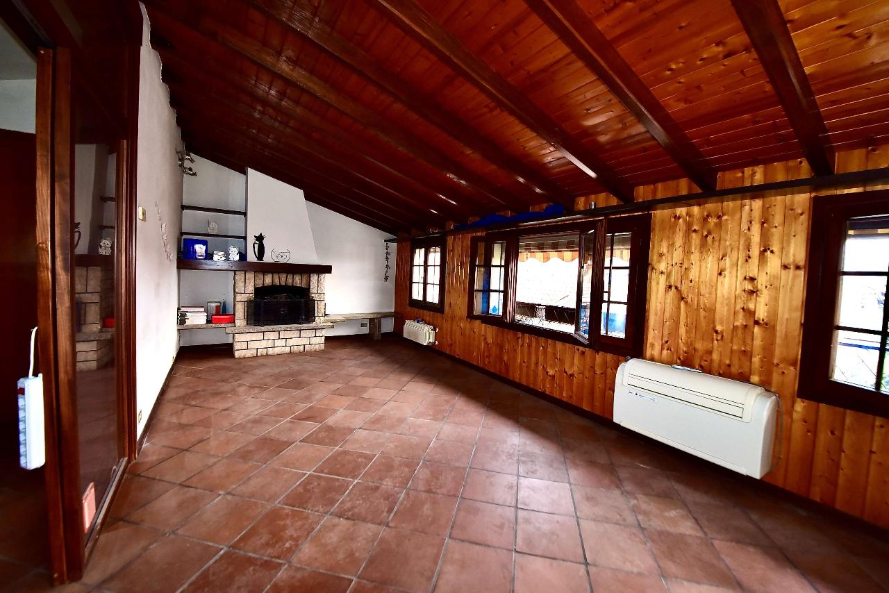 Appartamento in vendita a Cislago