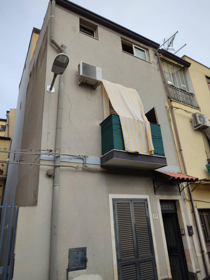 Casa indipendente in vendita a Paterno'