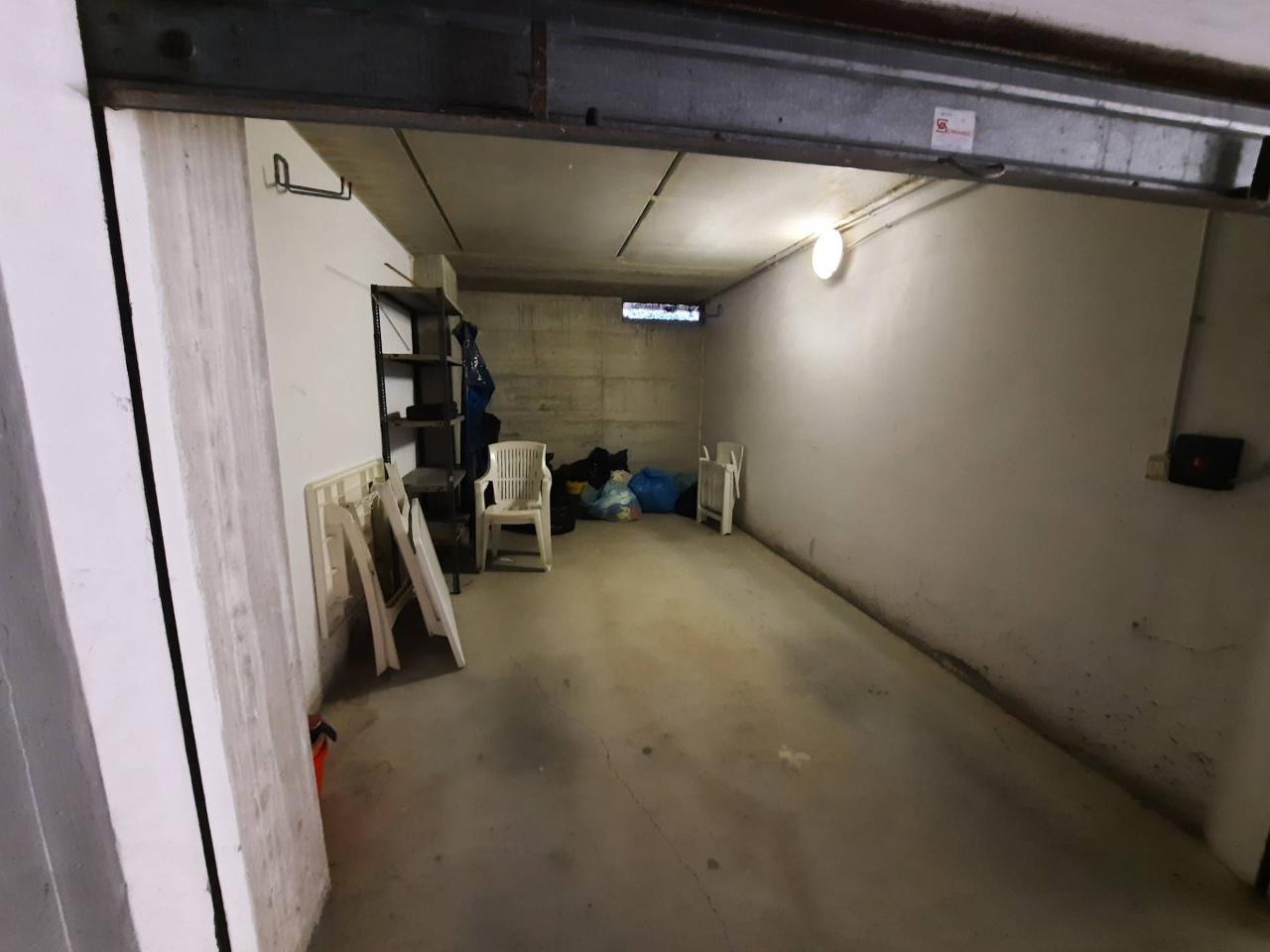 Box in vendita a Alba Adriatica