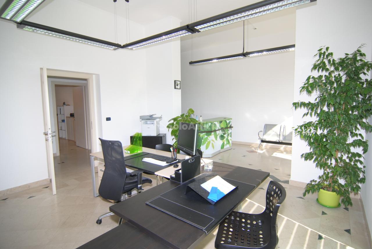 Ufficio in affitto a Livorno