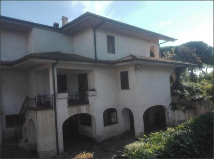 Villa unifamiliare in vendita a Sabaudia