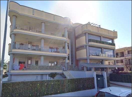 Appartamento in vendita a Latina