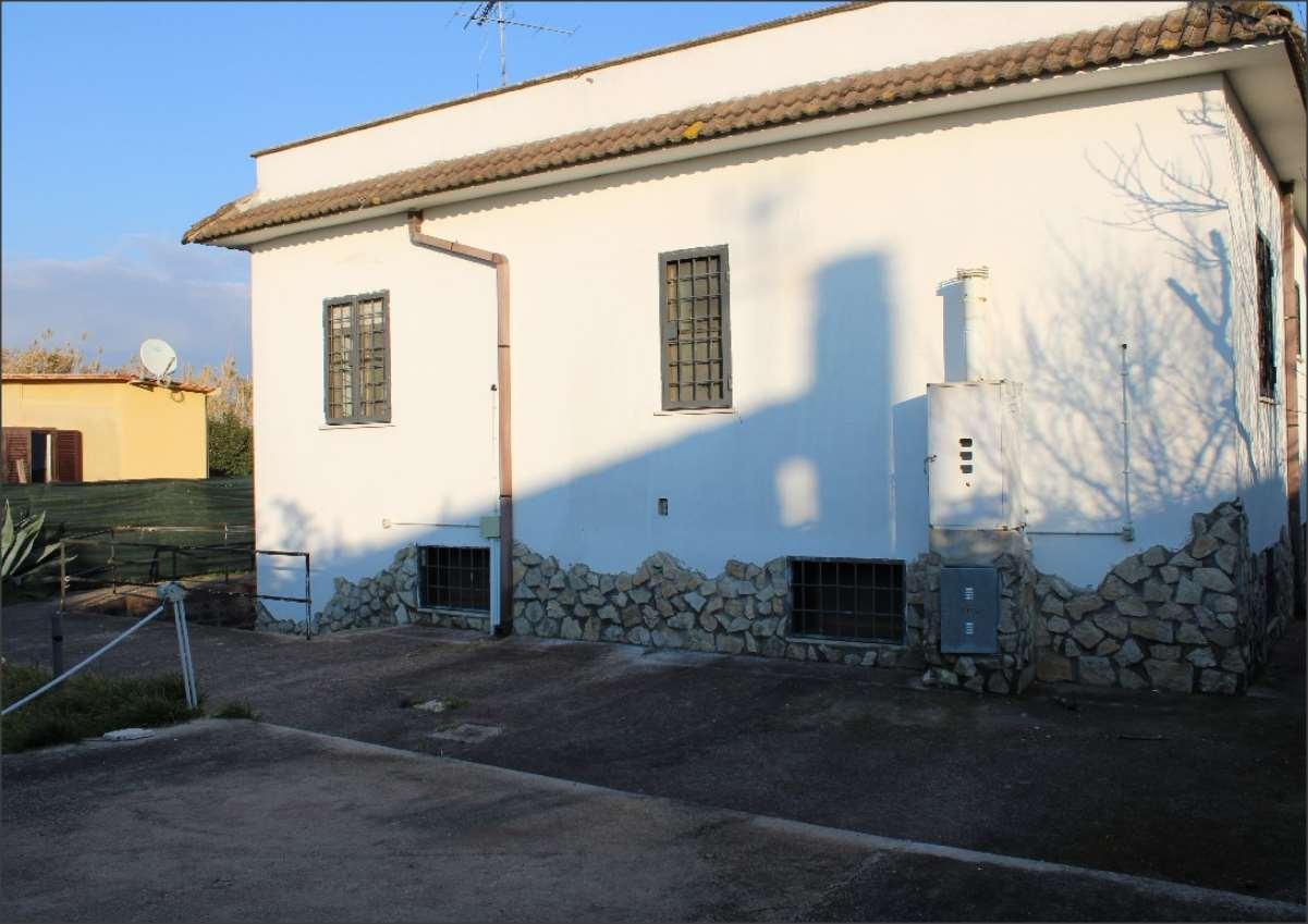 Villa unifamiliare in vendita a Aprilia