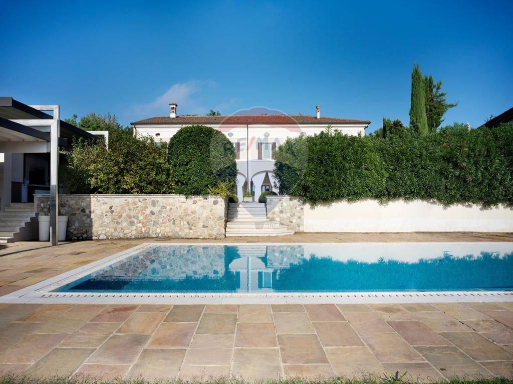 Villa in vendita a Calcinato