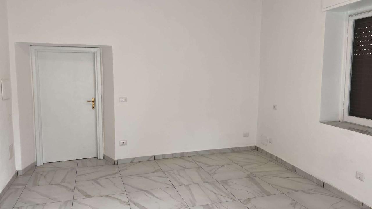 Ufficio in affitto a Lurago Marinone