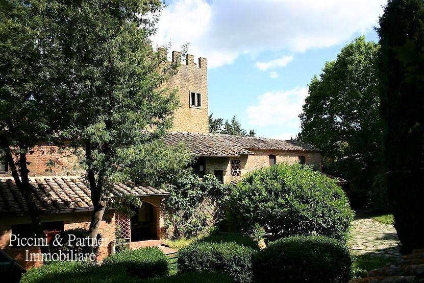 Agriturismo in vendita a Castiglione Del Lago