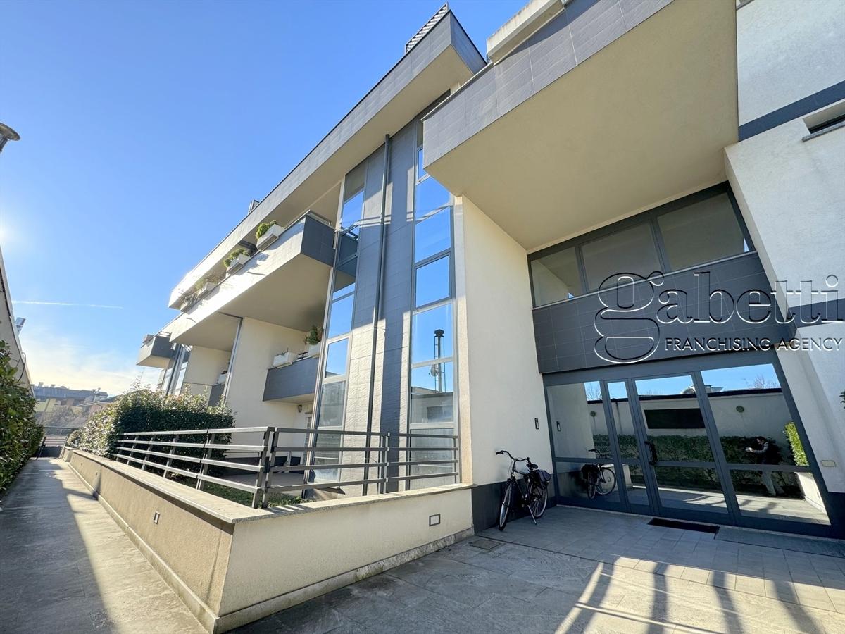 Appartamento in vendita a Lainate