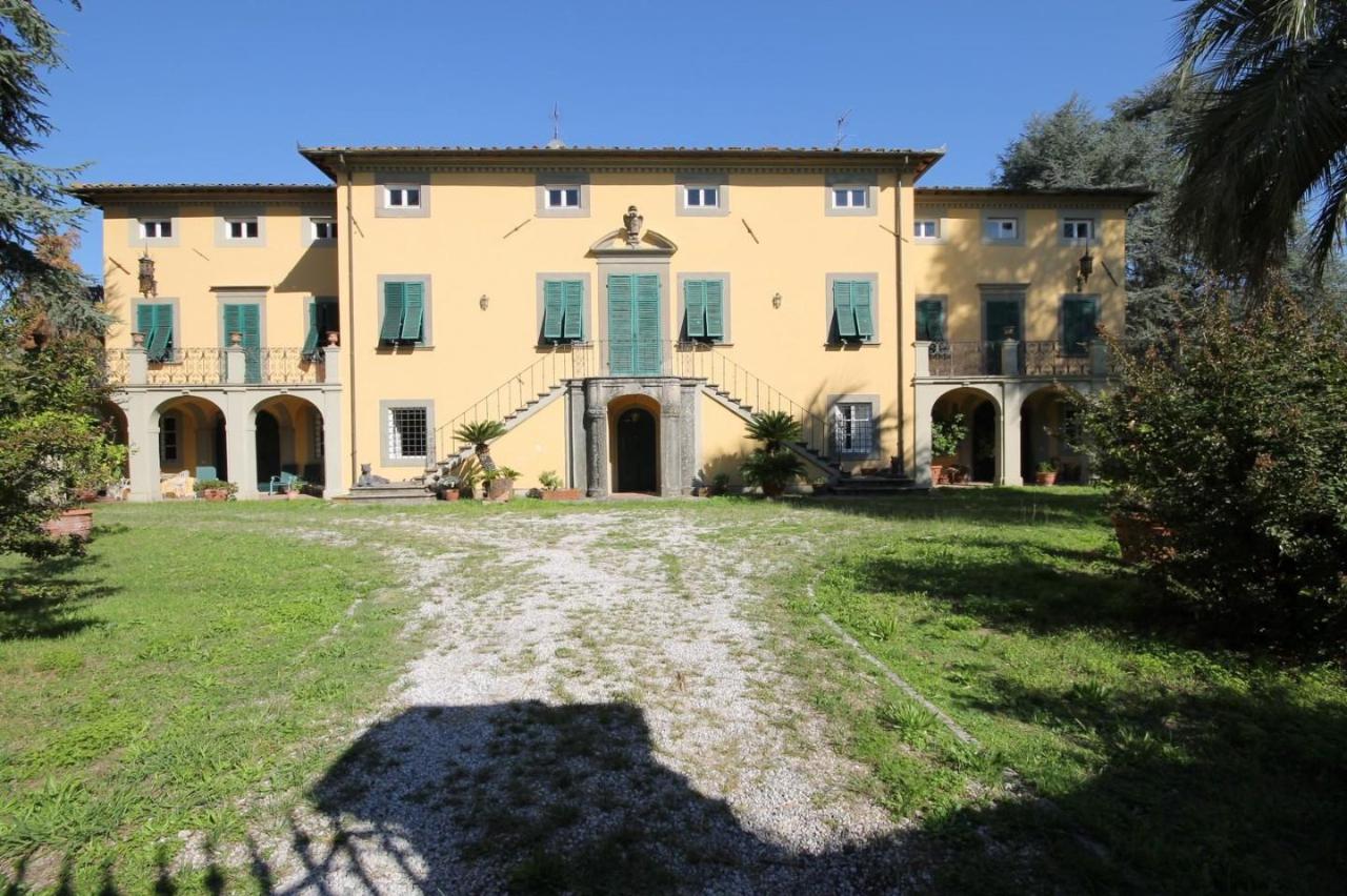Villa in vendita a Lucca