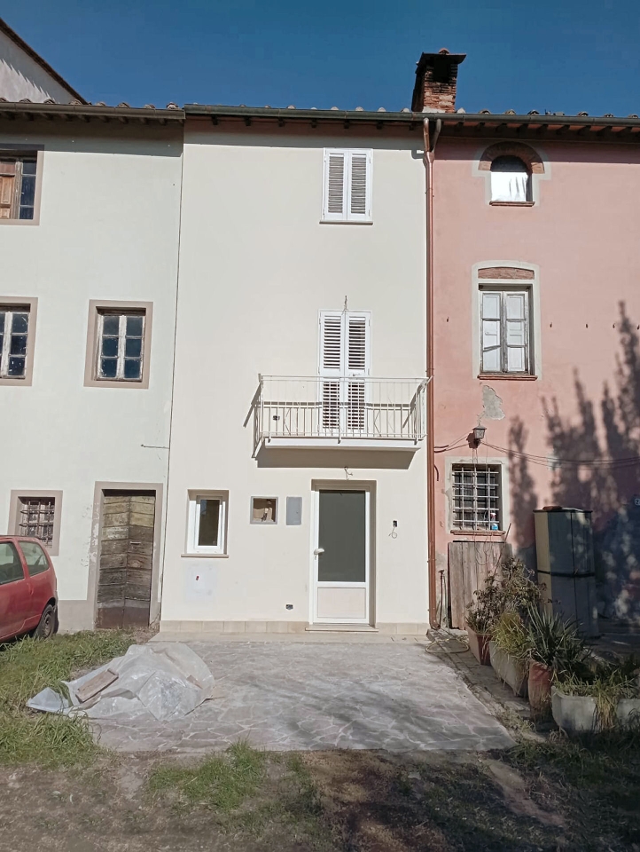 Terratetto in vendita a Lucca