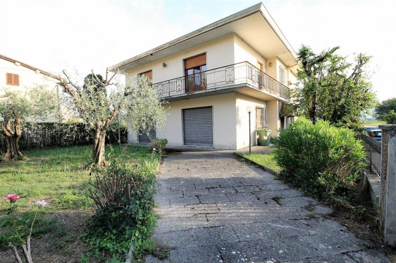 Villa in vendita a Lucca