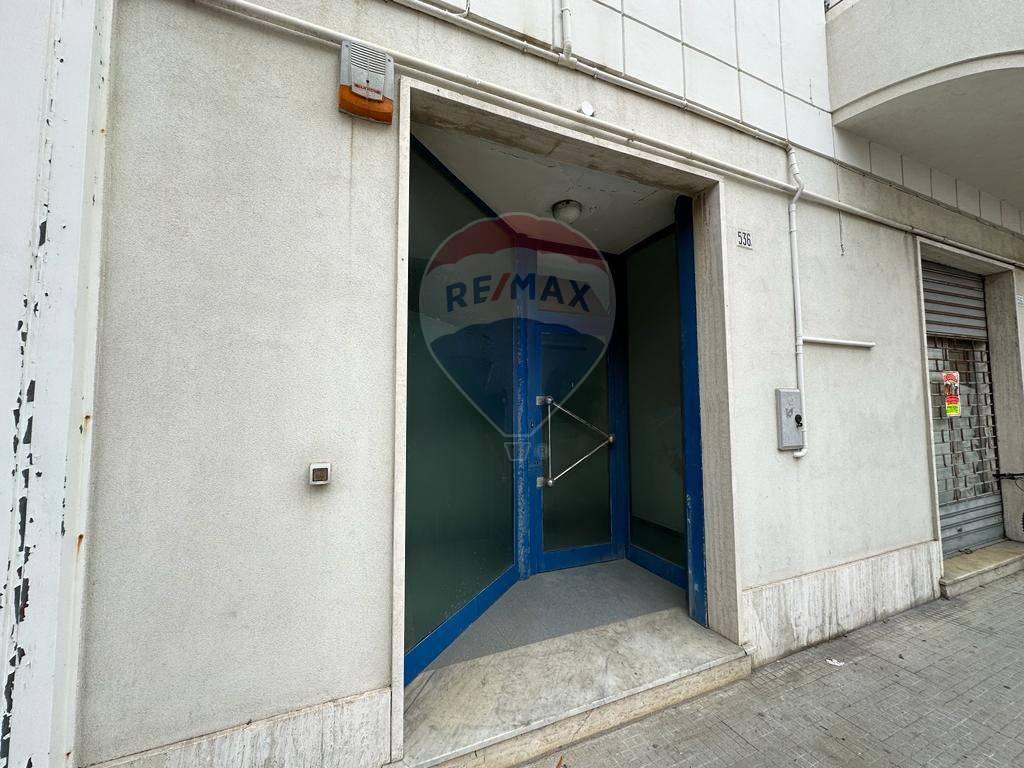 Negozio in vendita a Falconara Marittima