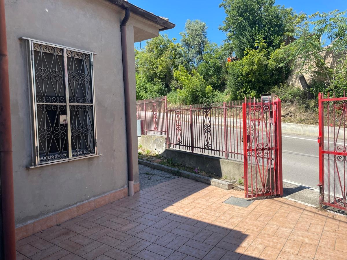 Casa indipendente in vendita a Pescara