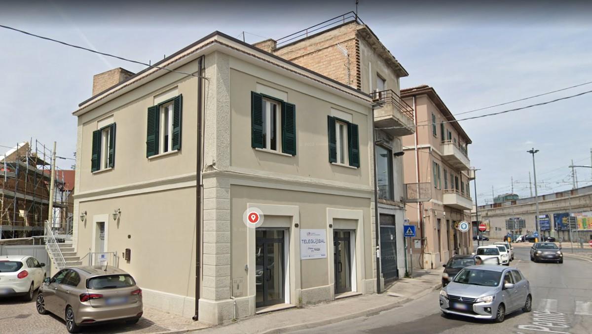 Negozio in affitto a Pescara