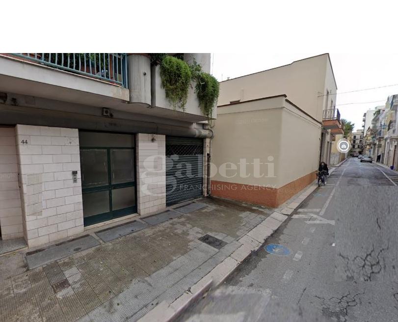 Magazzino in vendita a Andria