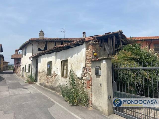 Rustico in vendita a Rovato