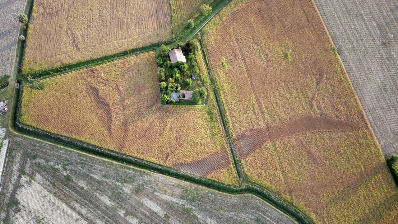 Casa indipendente in vendita a Villa Estense