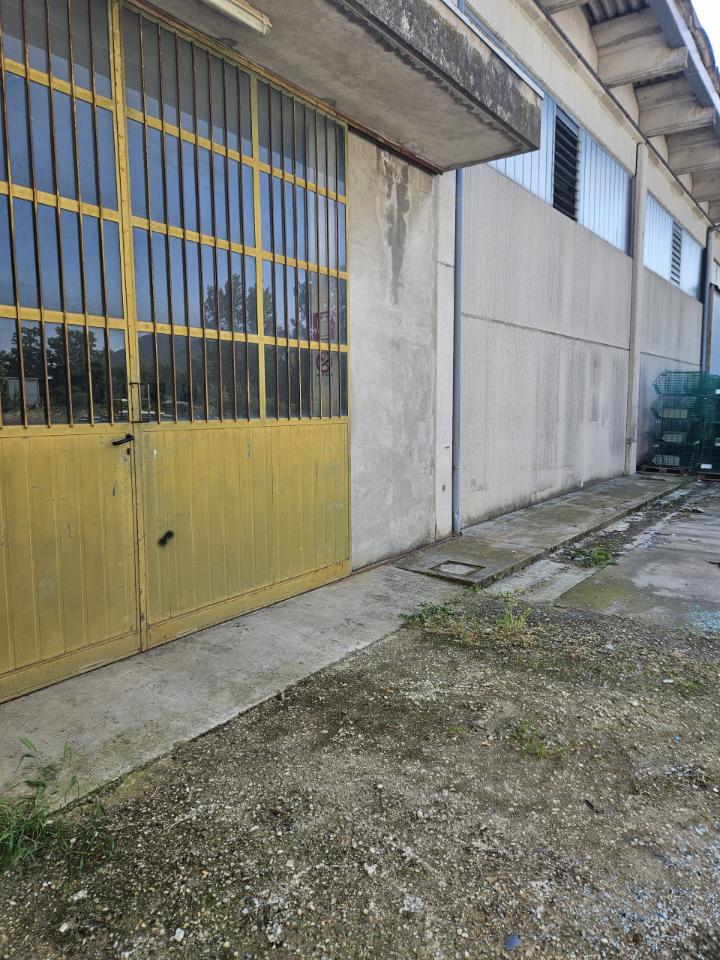 Capannone in vendita a Este