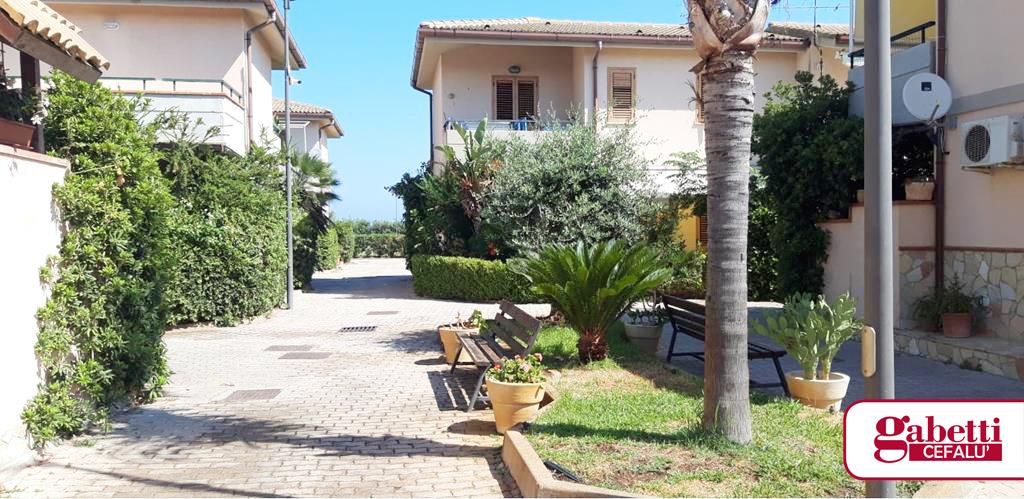 Villa a schiera in vendita a Campofelice Di Roccella