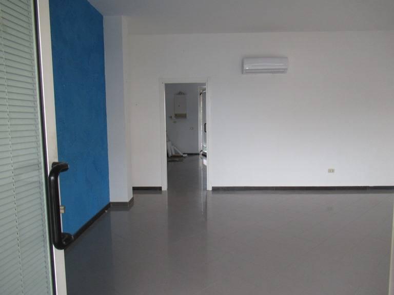 Negozio in vendita a Spoltore