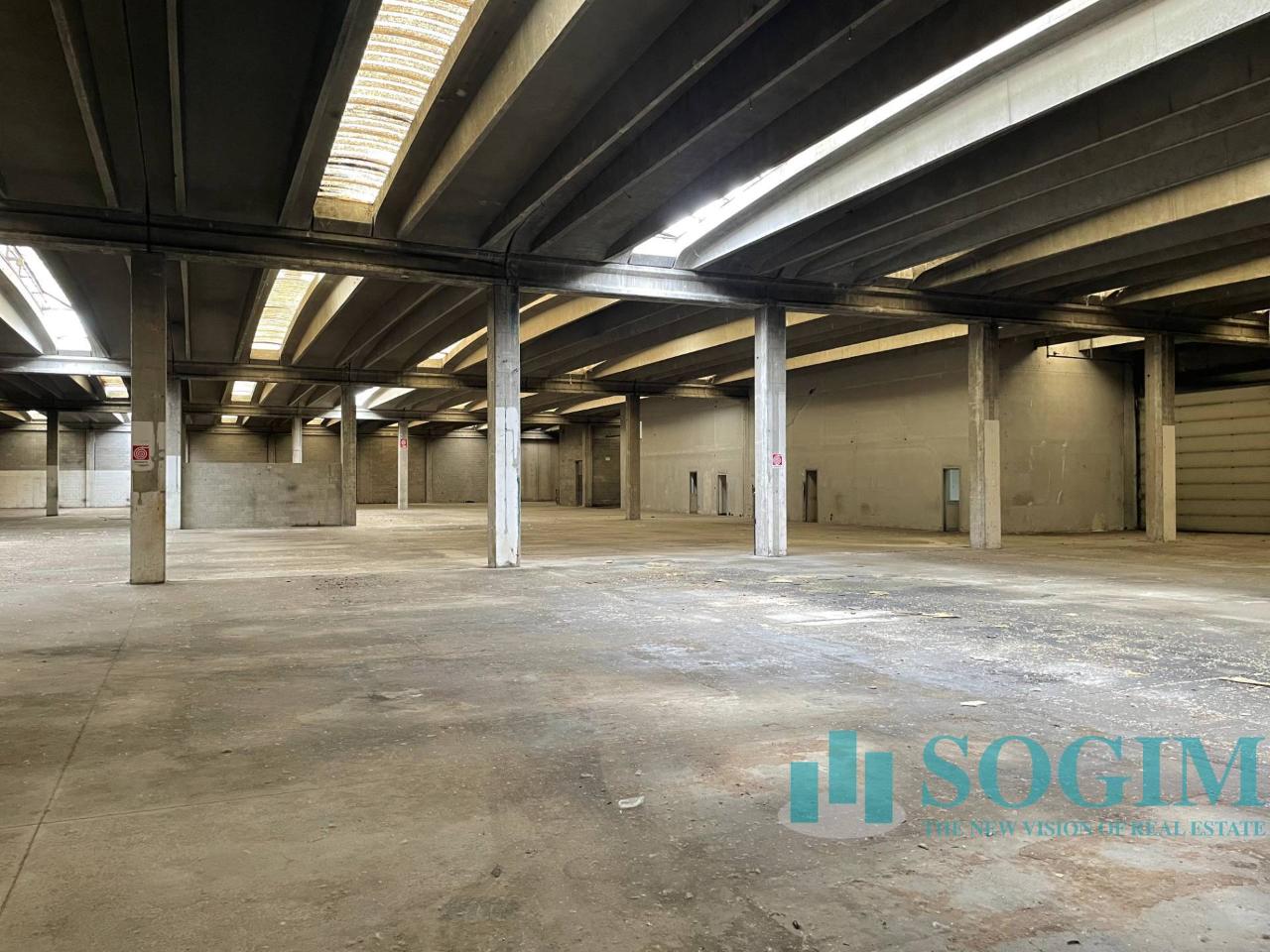 Capannone in vendita a San Giuliano Milanese