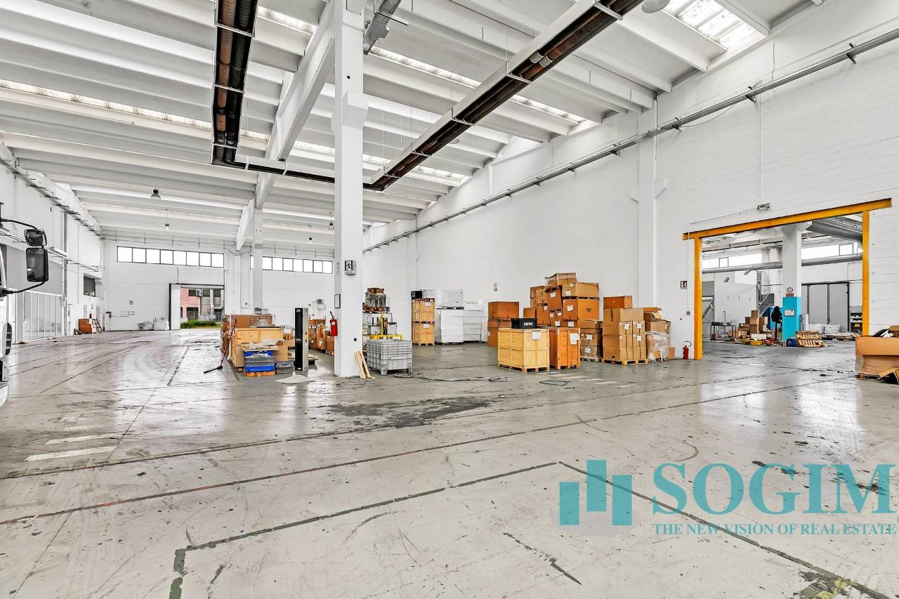 Capannone in affitto a Siziano