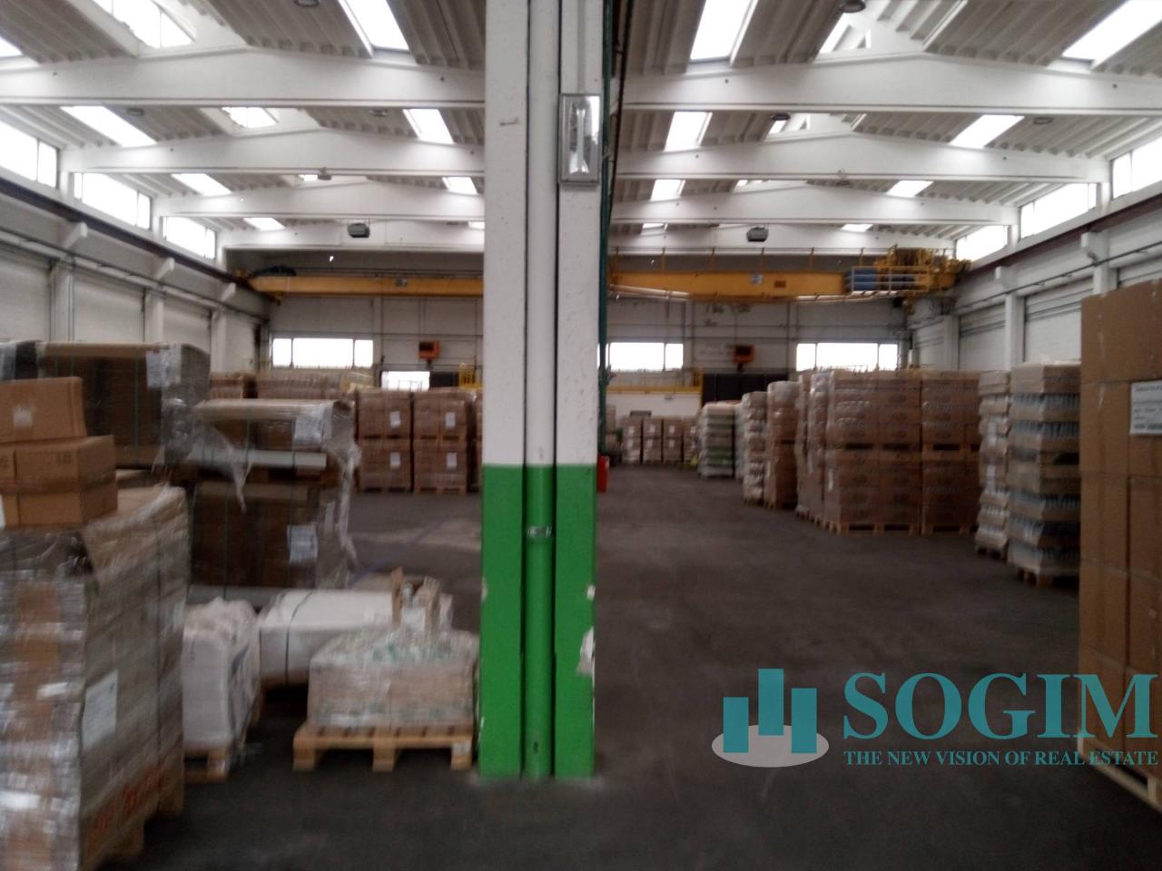 Capannone in affitto a Rho