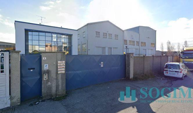 Capannone in vendita a Cambiago